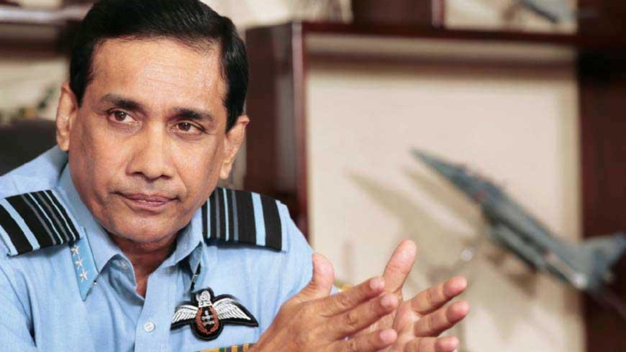 රොෂාන් ගුණතිලක ඉල්ලා අස්වෙයි